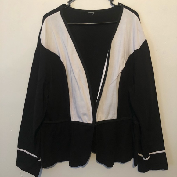 Avon | Jackets & Coats | Avon Black And White Jacket | Poshmark